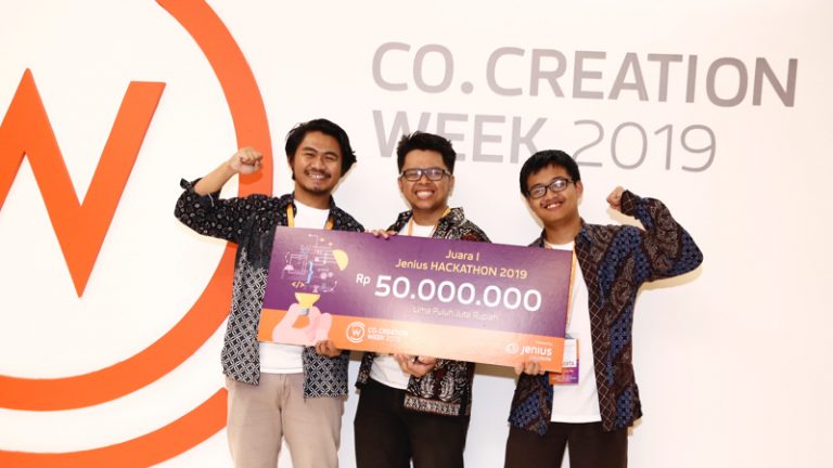 Para Pemenang Jenius Hackathon dan Moneymoji Competition 2019