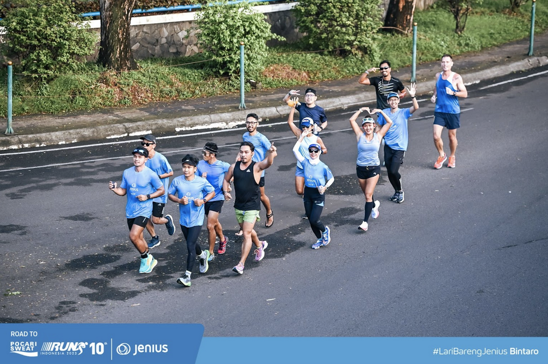 Keseruan Lari Bareng Jenius dalam Road to Pocari Sweat Run Indonesia 2023